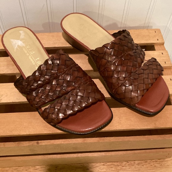 David Tate | Shoes | David Tate Leather Woven Slides Size 6w | Poshmark